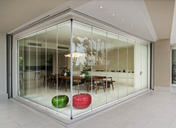 Frameless Curtain Wall